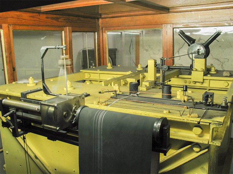 Vertikalseismograph 5 - Wiechert'sche Erdbebenwarte Göttingen